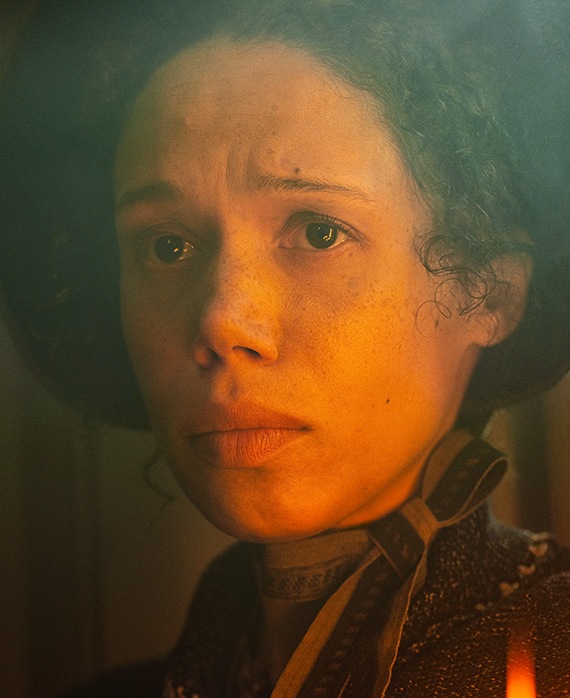 Vinette Robinson as Mary Cratchit | A Christmas Carol on FX